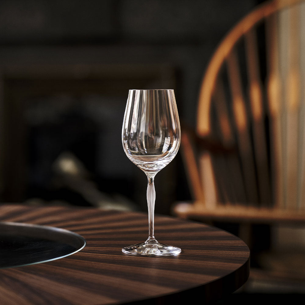 100 POINTS universal glass – Lalique North America