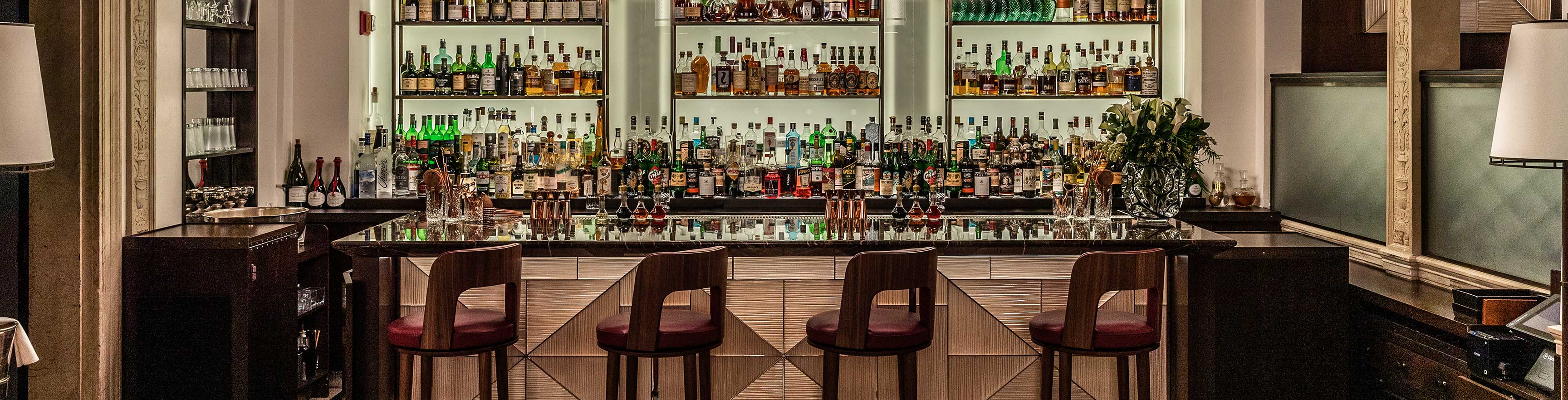 Lalique Bar at restaurant Daniel – Lalique North America